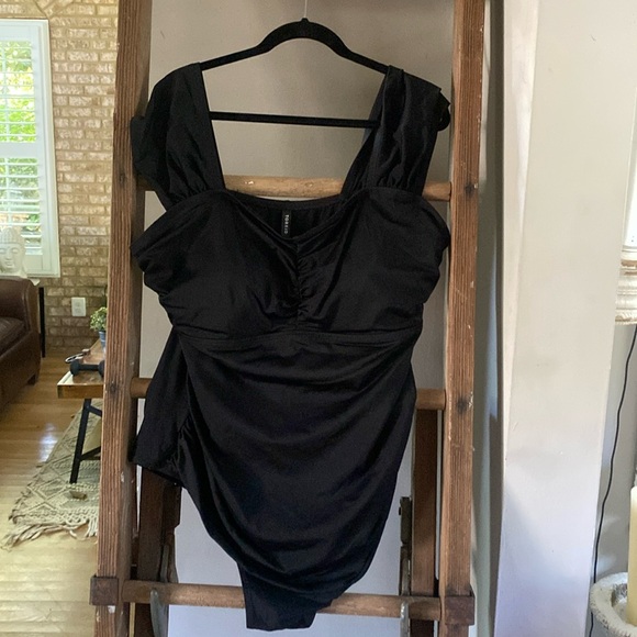 torrid | Swim | Torrid Black One Piece Bathing Suit Swim Plus 3x ...